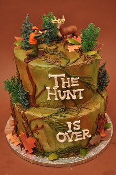 Make The Hunter In Your Life Smile With Breathtaking Hunting Cakes!